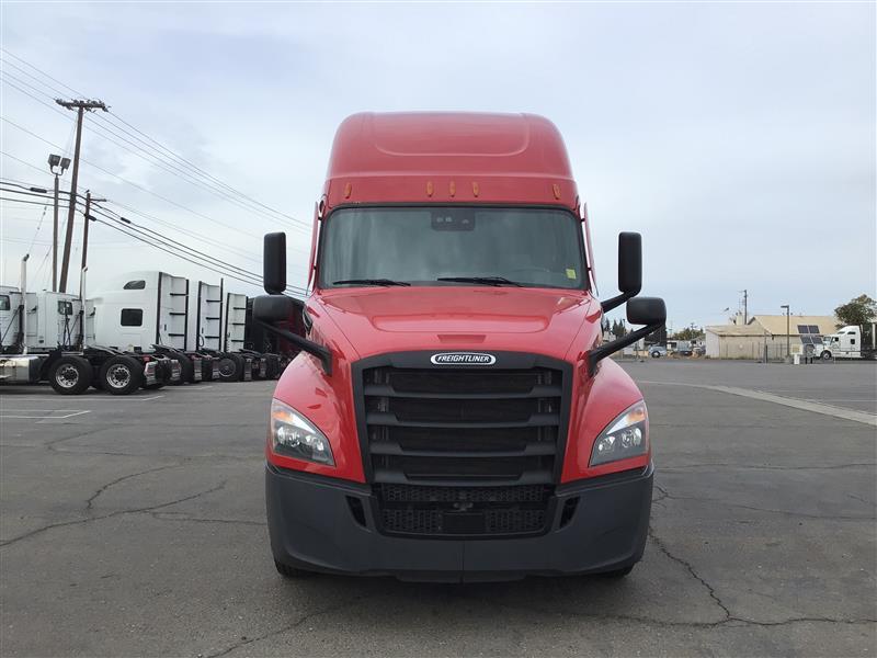Used Freightliner Semi-Trucks for Sale | Arrow Truck Sales