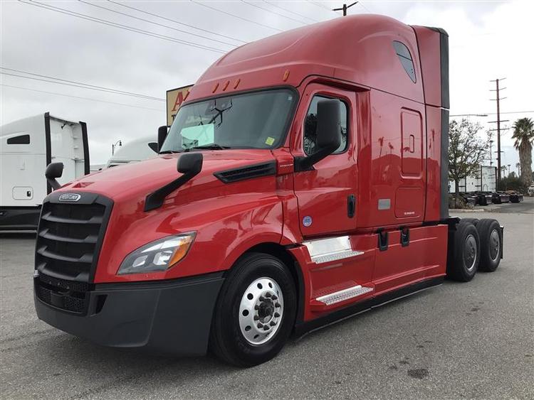 Used Freightliner Semi-Trucks for Sale | Arrow Truck Sales
